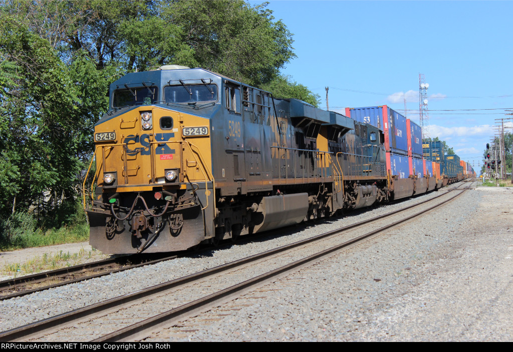 CSX 5249 & CSX 876